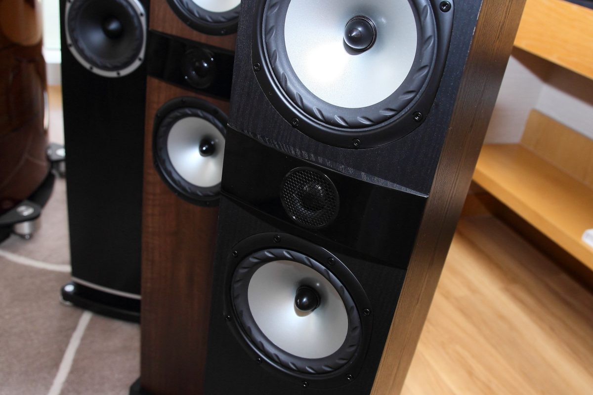 【2017高級視聽展】新晉英系喇叭品牌 FYNE AUDIO 國際銷售總監談喇叭特色 – Post76玩樂網