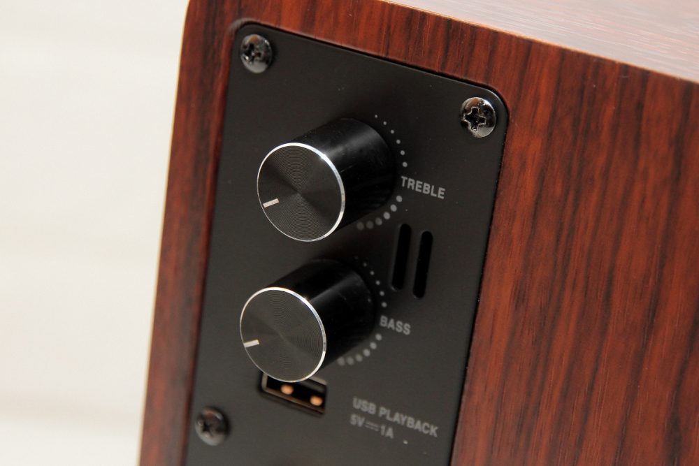 JBL CM220 有源無線喇叭 – 聽歌睇戲打機終極簡便方案 – Post76玩樂網