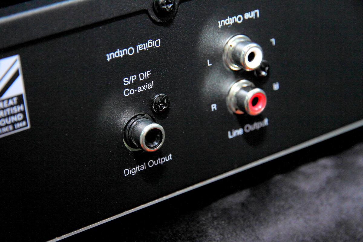 【評測】Cambridge Audio AX C35 + A35 入門級兩聲道西裝 :『富親和力的高性價比英倫音色!』 – Post76玩樂網