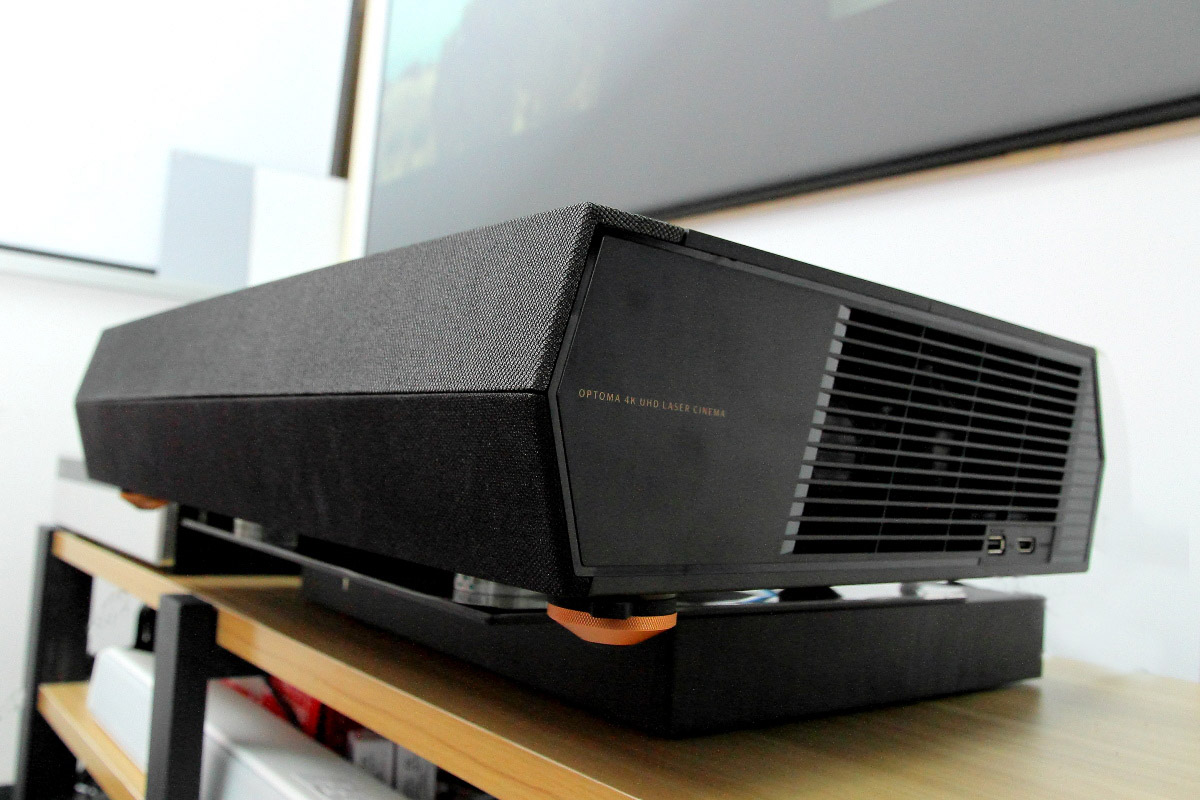 【投影機評測】Optoma P1 DLP 鐳射 4K HDR「超短投」投影機 – 迷你影院一步到位 – Post76玩樂網