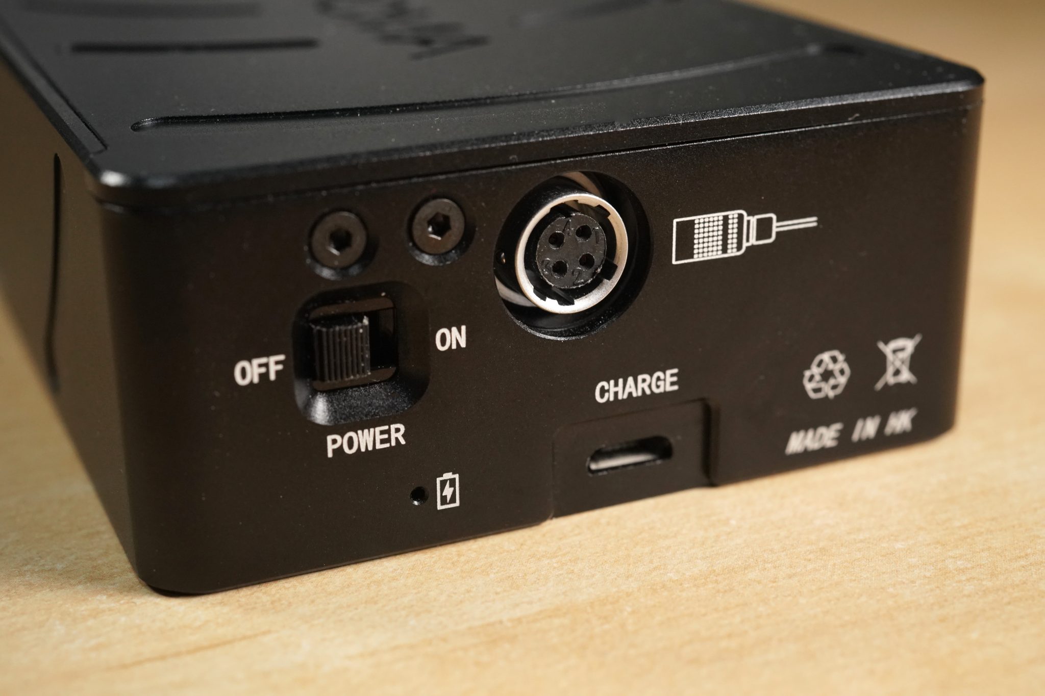 Aroma Audio A100、Power Station 100 Pro – 通吃 2.5 / 3.5 / 4.4【耳擴系統評測 ...