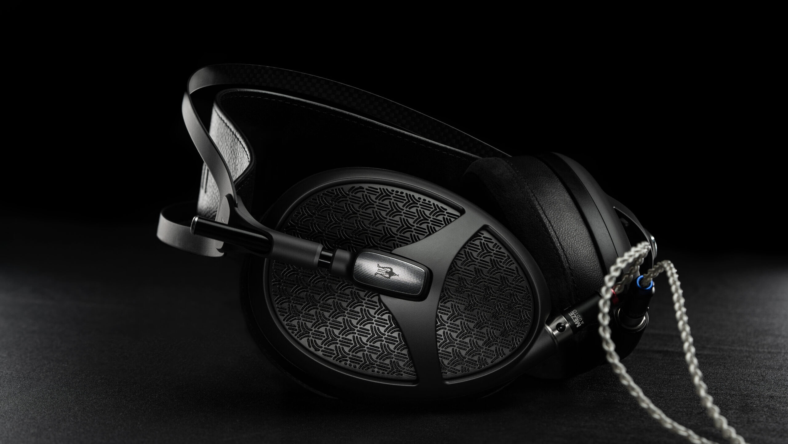 MEZE AUDIO EMPYREAN II：舒適度與音效表現並重的頭戴式耳機 | 耳機資訊 – Post76玩樂網