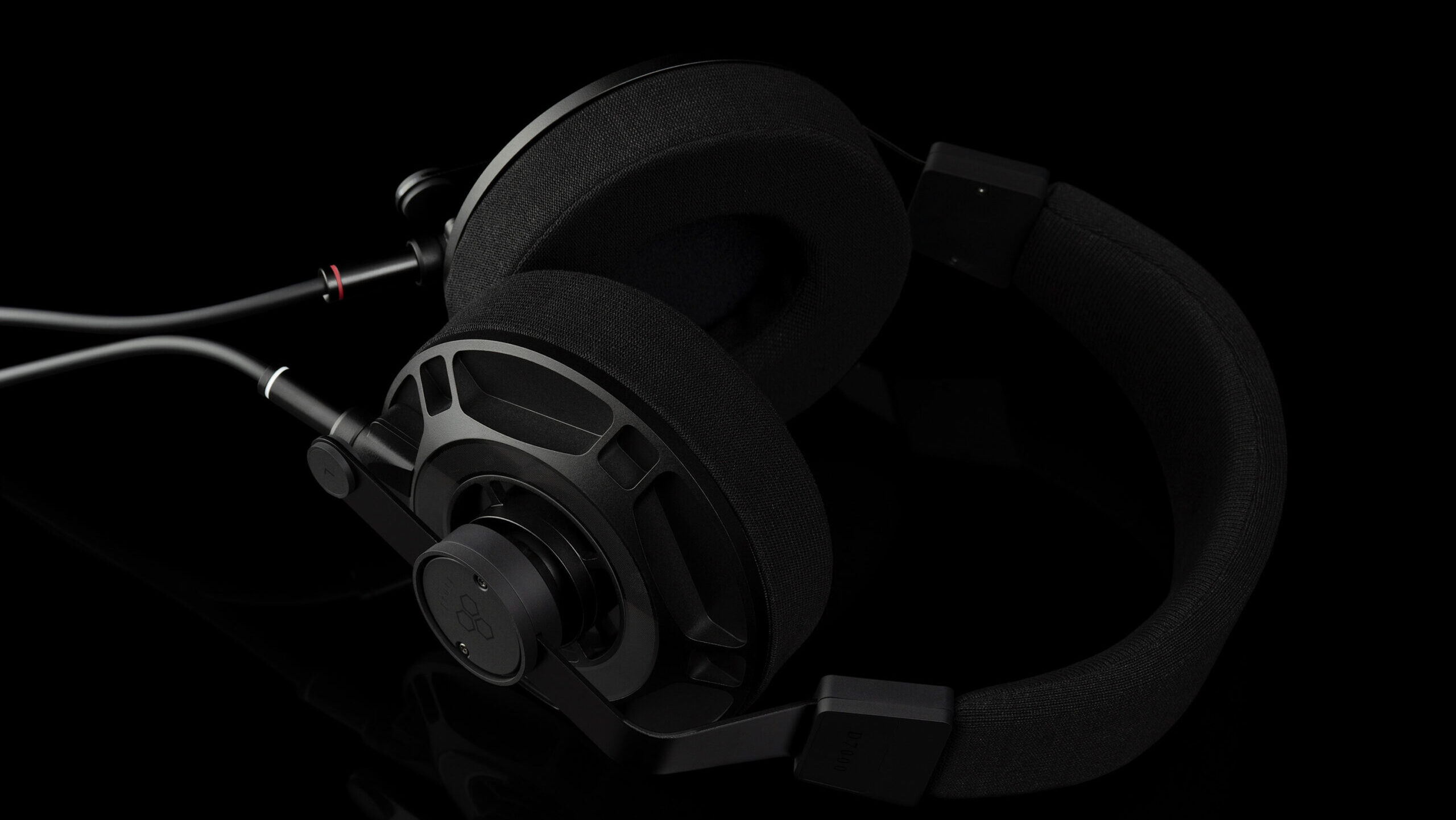 final D7000 傳承「和」式耳罩工藝與技術融合 – Post76玩樂網