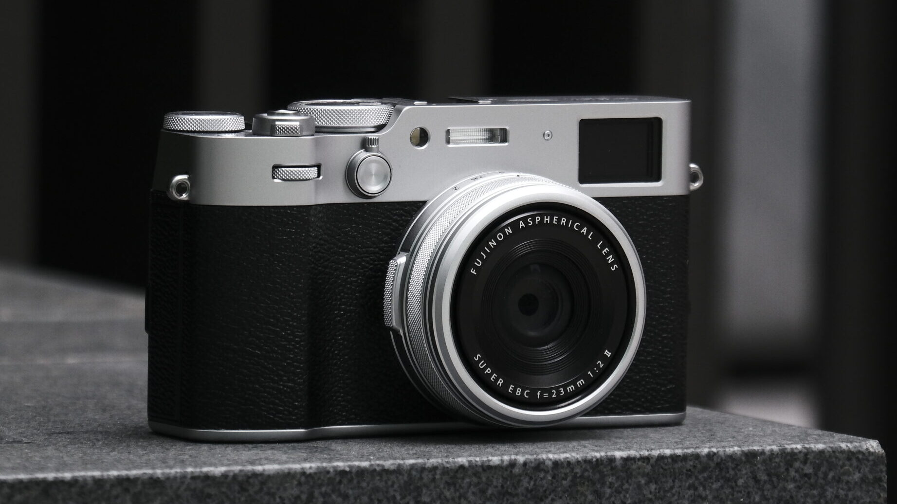 FUJIFILM X100VI 輕盈便攜數碼相機 首次採用6.0 級五軸內建機身防震 – Post76玩樂網