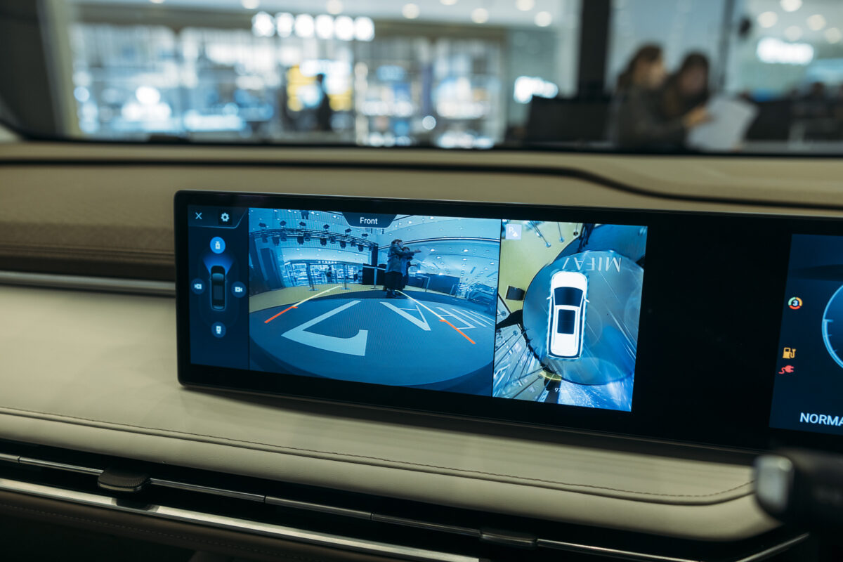 MAXUS MIFA 7 右軚版香港首度亮相 純電中型家庭七座MPV – Post76玩樂網